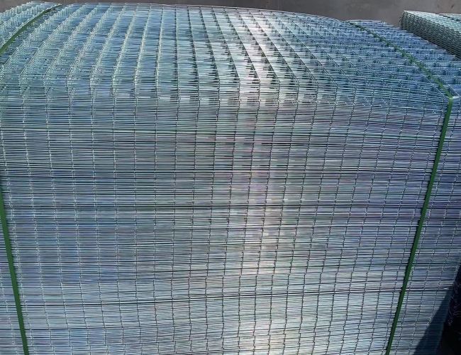 10×10cm Aperture Welded Wire Mesh Panels For Cages