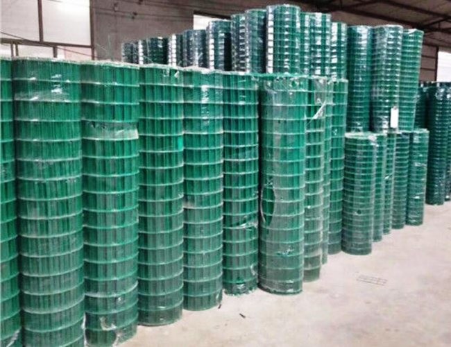 Green Coated 0.35mm-6mm Wire Mesh Roll Welded Wire Mesh Fencing Rolls ...